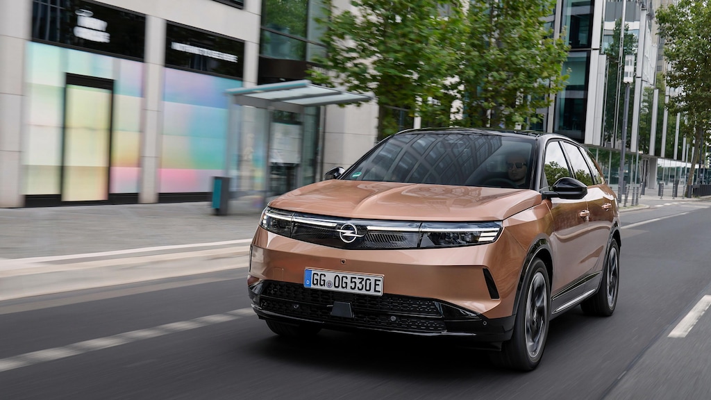 Novi OPEL GRANDLAND – grand elektrifikacija za različne potrebe